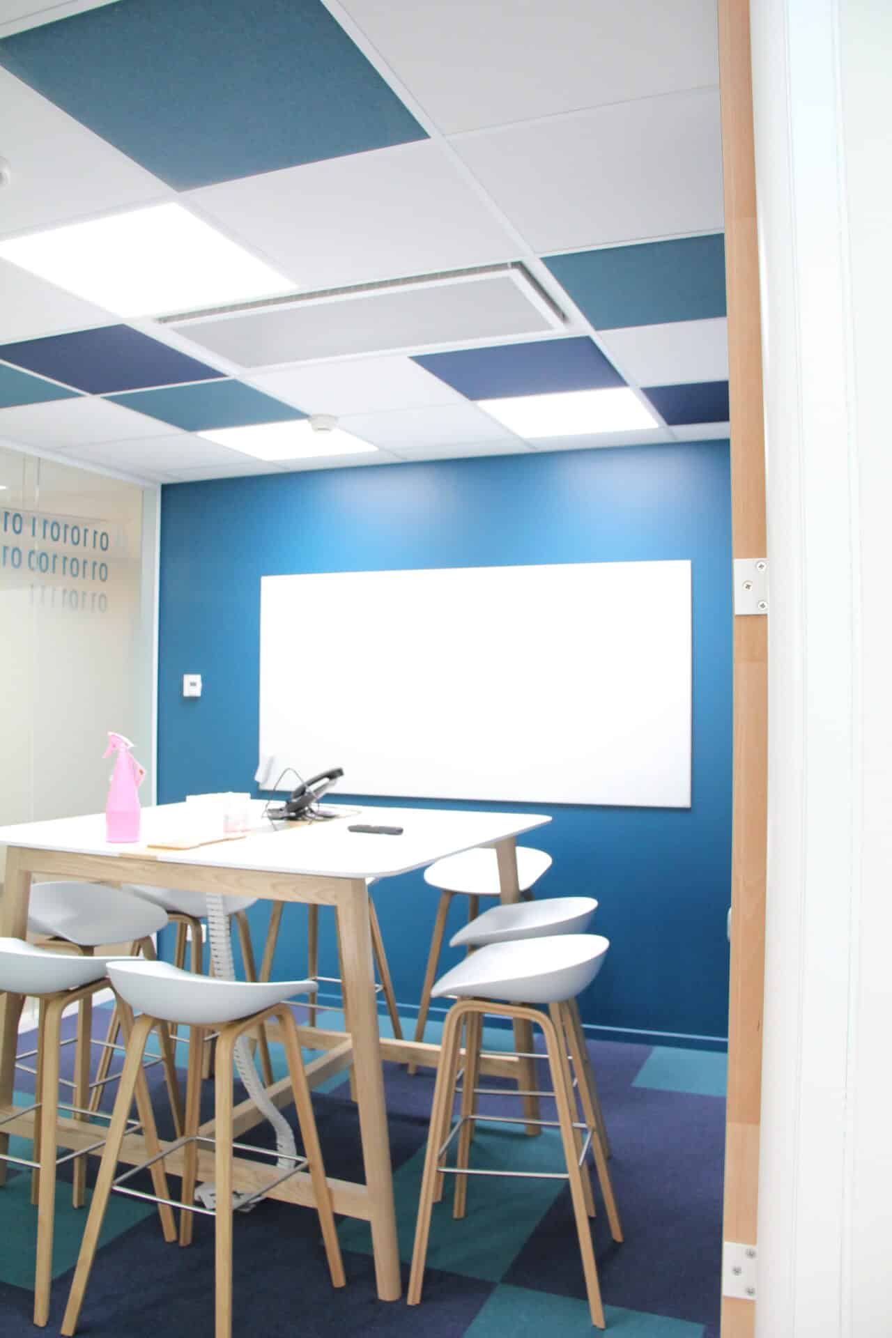 Square acoustic tiles : replace your suspended ceiling tile - Tempo!
